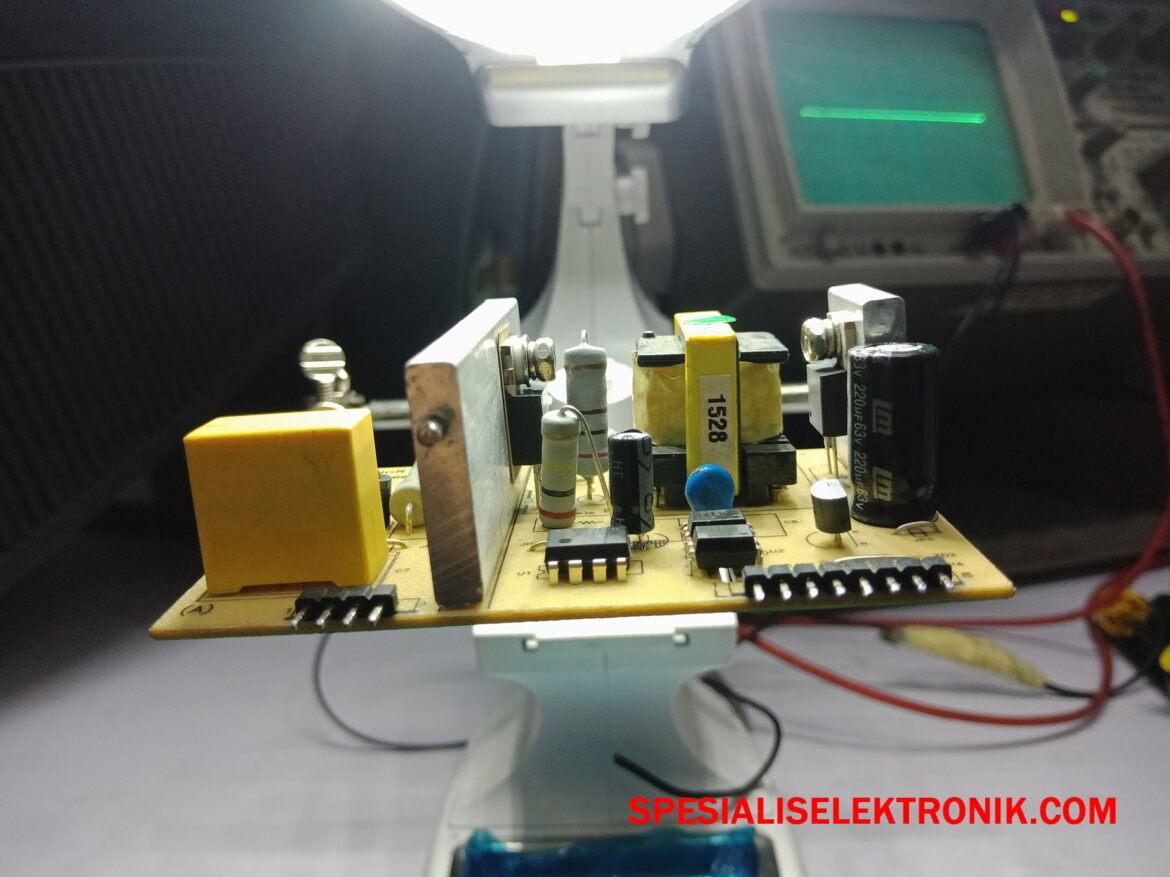 Pengertian, Fungsi dan Cara Kerja UPS - Spesialis Elektronik